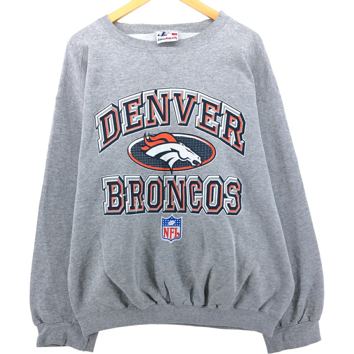商品詳細 ブランド・LOGO ATHLETIC・ 特徴・クルーネック(丸首)・長袖・前Vガゼット・ヴィンテージ・ モデル/形状・NFL DENVER BRONCOS デンバーブロンコス・ロゴスウェットシャツ トレーナー・ 素材・コットン:8...