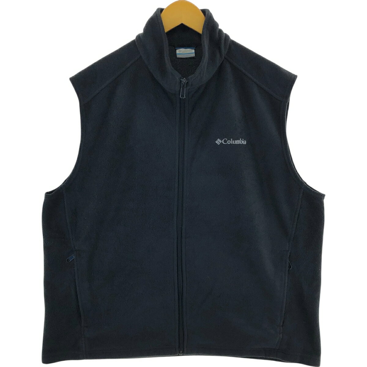 商品詳細 ブランド・Columbia・コロンビア・ 特徴・フルジップ・ モデル/形状・フリースベスト・ 素材・ポリエステル:100%・ 色・ブラック系 黒色・ 柄・無地・ワンポイント・ 生産国・中国製・ 年代 サイズ・表記サイズ:XL・着丈...