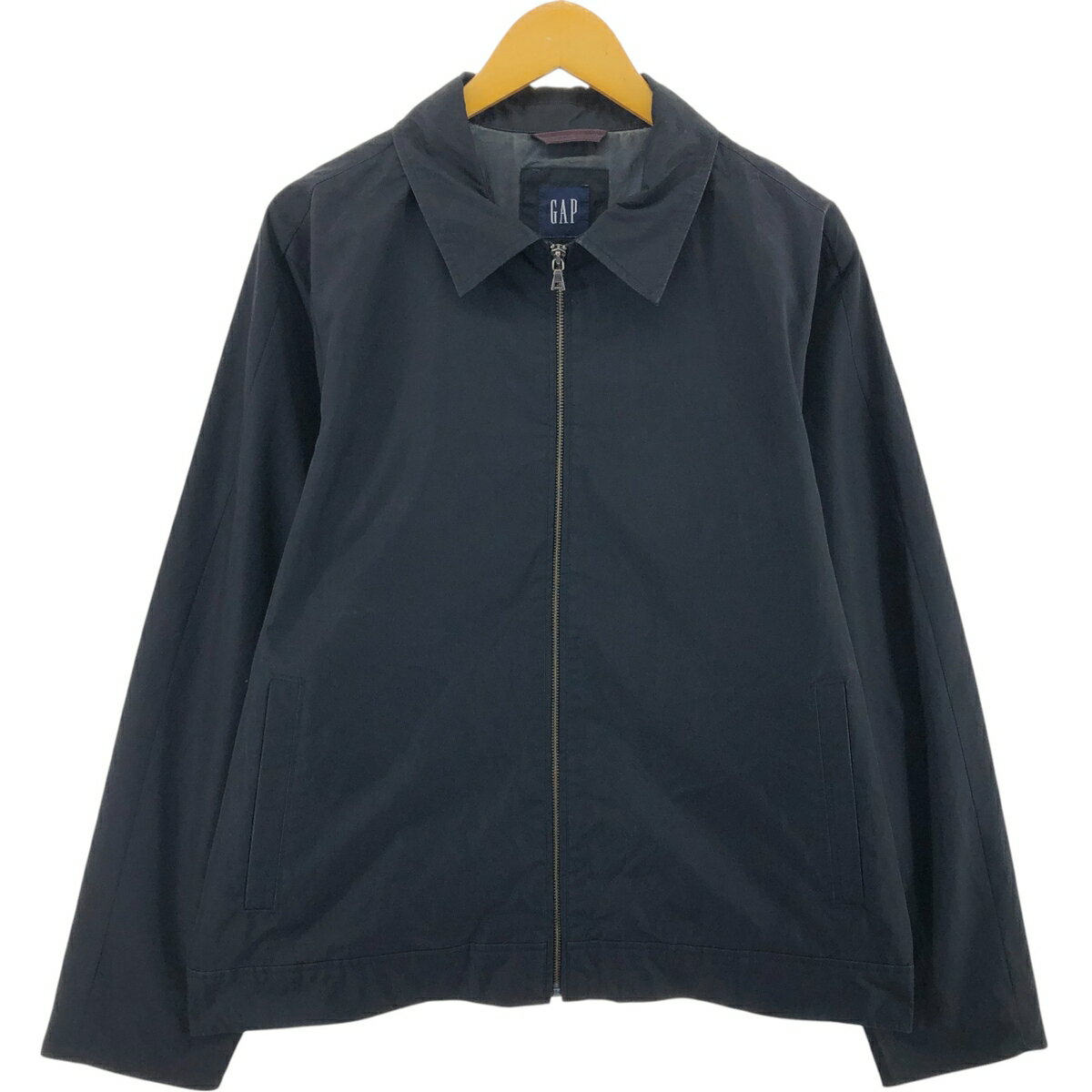 商品詳細 ブランド・GAP・ギャップ・ 特徴・フルジップ・長袖・ モデル/形状・ウインドブレーカー・ 素材・不明・ 色・ブラック系 黒色・ 柄・無地・ 生産国・ベトナム製・ 年代・00年代・ サイズ・メンズL・表記サイズ:L/G・着丈:68...