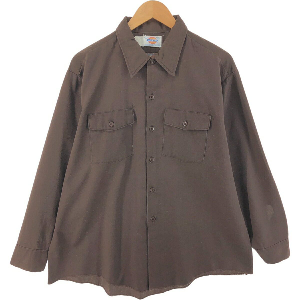商品詳細 ブランド・Dickies・ディッキーズ・ 特徴・長袖・レギュラーカラー・ヴィンテージ・ モデル/形状・長袖 ワークシャツ・ 素材・ポリエステル:65%・コットン:35%・ 色・ブラウン系 茶色・ 柄・無地・ 生産国・USA製・ 年...