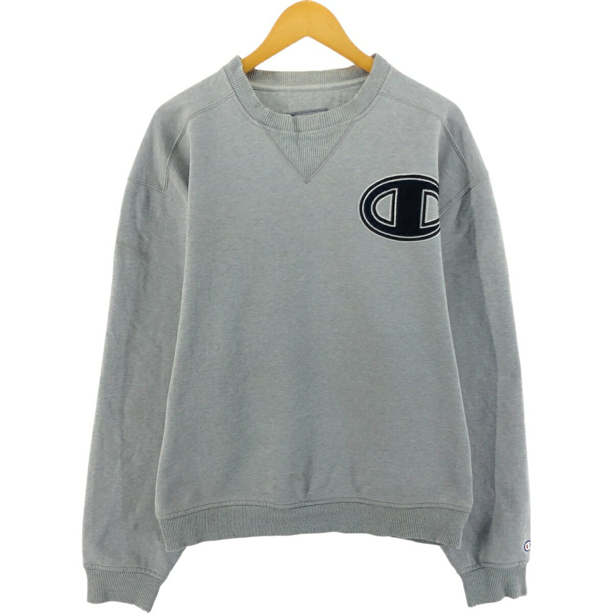 商品詳細 ブランド・Champion・チャンピオン・ 特徴・クルーネック(丸首)・長袖・前Vはめ込みガゼット・デカ目・ モデル/形状・ロゴスウェットシャツ トレーナー・ 素材・不明・ 色・グレー系 灰色・ 柄・ロゴ刺繍・ 生産国・不明・ 年...
