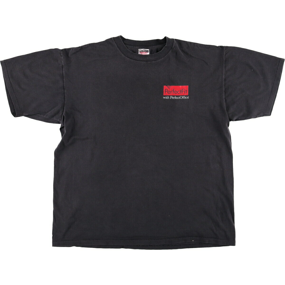 商品詳細 ブランド・ONEITA・オニータ・ 特徴・クルーネック(丸首)・半袖・バックプリント・ヴィンテージ・シングルステッチ・ モデル/形状・プリントTシャツ・ 素材・コットン:100%・ 色・ブラック系 黒色・ 柄・プリント・ 生産国・...