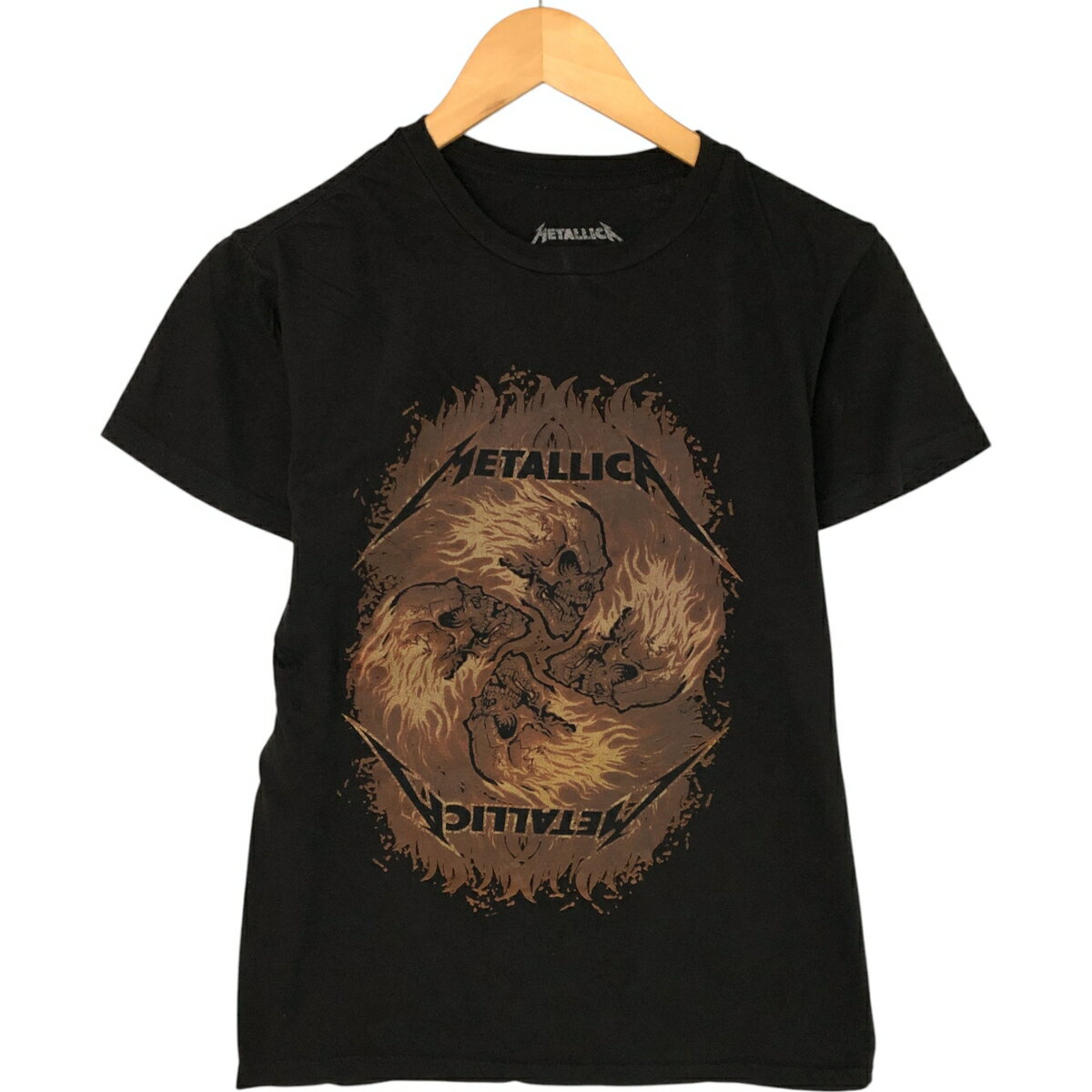商品詳細 ブランド・UNKNOWN・ 特徴・クルーネック(丸首)・半袖・メタル・短丈 ショート丈・ モデル/形状・METALLICA メタリカ・バンドTシャツ バンT・ 素材・コットン:100%・ 色・ブラック系 黒色・ 柄・プリント・ 生...