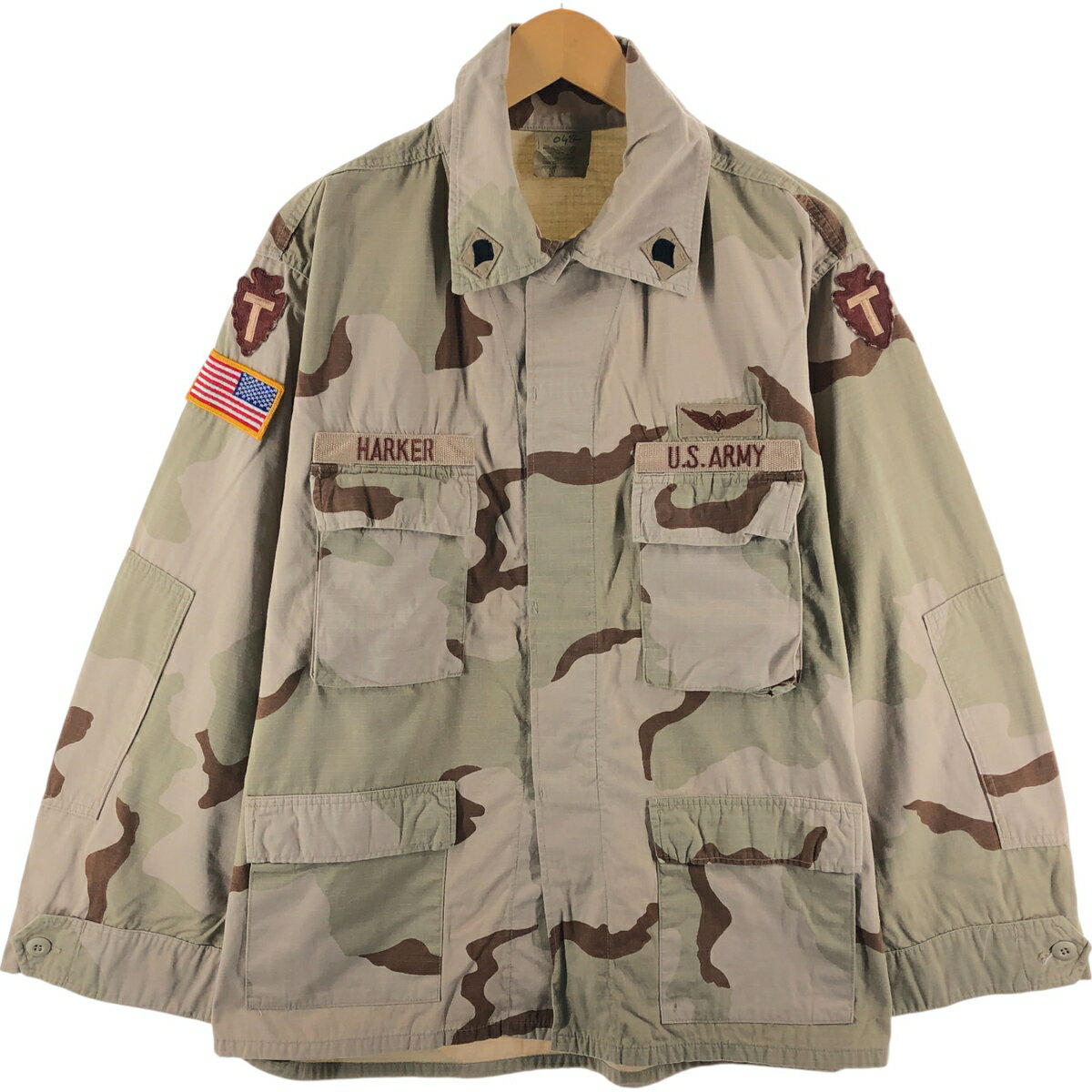 商品詳細 ブランド・UNKNOWN・ 特徴・リップストップ・長袖・ハーフ丈・ モデル/形状・B.D.U ミリタリージャケット・ 素材・不明・ 色・カーキ系 ベージュ・ 柄・迷彩柄・3C デザートカモ・ 生産国・不明・ 年代 サイズ・メンズL...