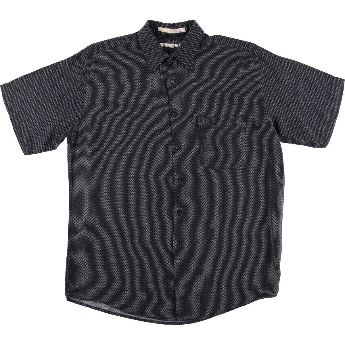 商品詳細 ブランド・PERRY ELLIS・ 特徴・レギュラーカラー・半袖・ モデル/形状・半袖 レーヨンシャツ・ 素材・レーヨン:100%・ 色・ブラック系 黒色・ 柄・総柄・ 生産国・フィリピン製・ 年代 サイズ・表記サイズ:M・着丈:...