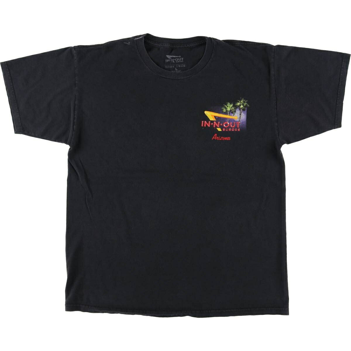 商品詳細 ブランド・UNKNOWN・ 特徴・クルーネック(丸首)・半袖・バックプリント・ モデル/形状・IN-N-OUT BURGER インアンドアウトバーガー・アドバタイジングTシャツ・ 素材・コットン:100%・ 色・ブラック系 黒色・...