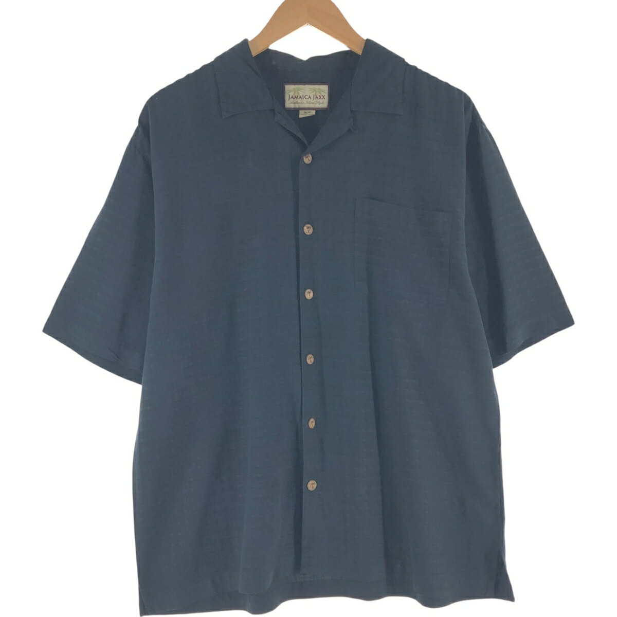 商品詳細 ブランド・JAMAICA JAXX・ 特徴・オープンカラー・半袖・ボックスシャツ・ モデル/形状・半袖 オープンカラー シルクシャツ・ 素材・シルク:100%・ 色・ブラック系 黒色・ 柄・無地・ 生産国・中国製・ 年代 サイズ・...