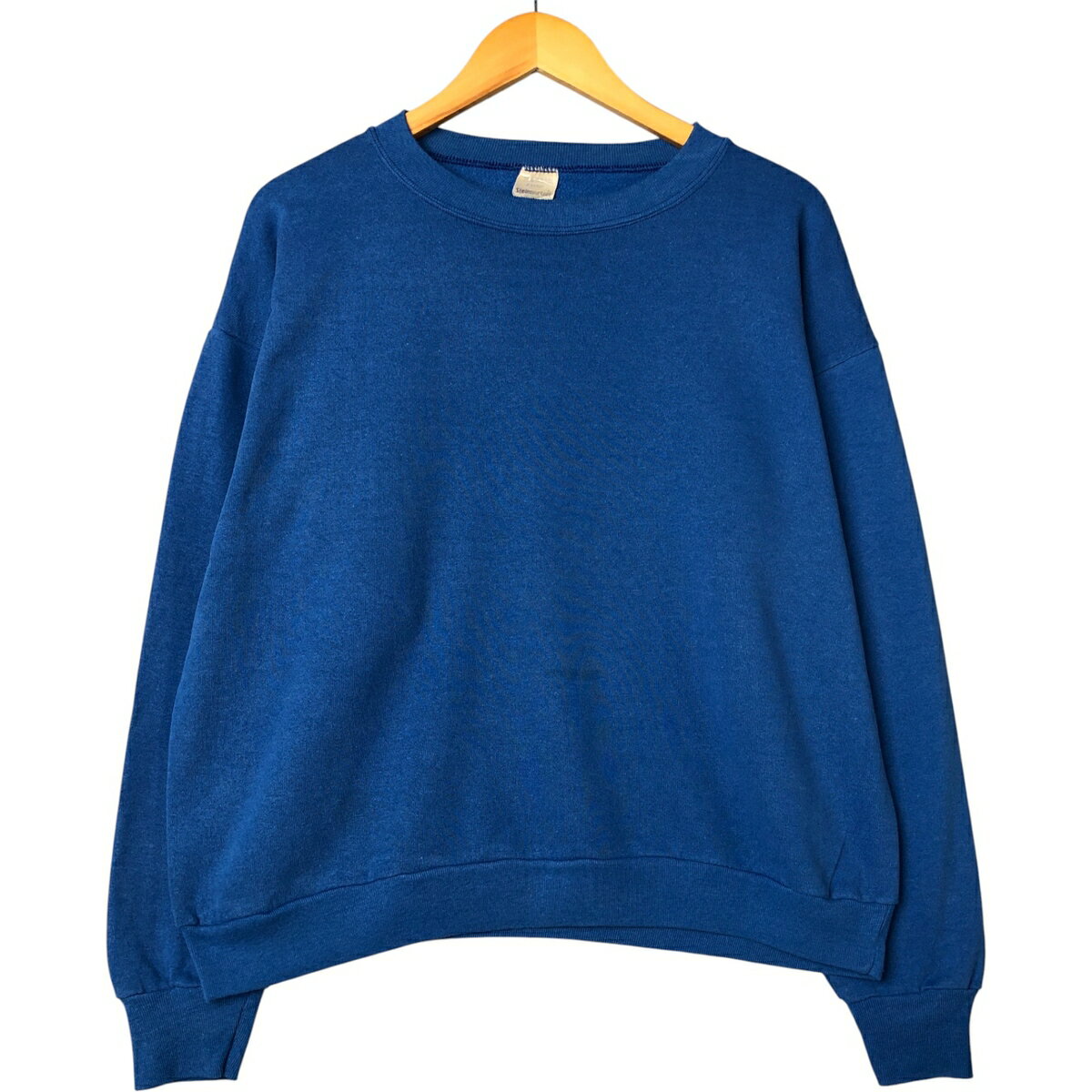 商品詳細 ブランド・steinwurtzel・ 特徴・クルーネック(丸首)・長袖・フェード・ヴィンテージ・短丈 ショート丈・ モデル/形状・無地 ブランクスウェットシャツ トレーナー・ 素材・コットン:50%・ポリエステル:50%・ 色・ブ...