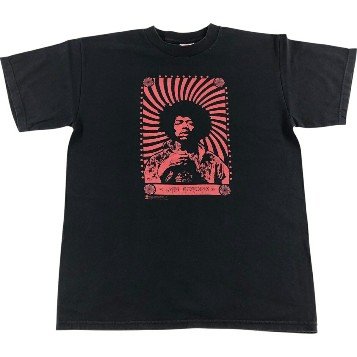 商品詳細 ブランド・TENNESSEE RIVER・ 特徴・クルーネック(丸首)・半袖・ロック・ モデル/形状・JIMI HENDRIX ジミヘンドリックス ・バンドTシャツ バンT・ 素材・コットン:100%・ 色・ブラック系 黒色・ 柄...