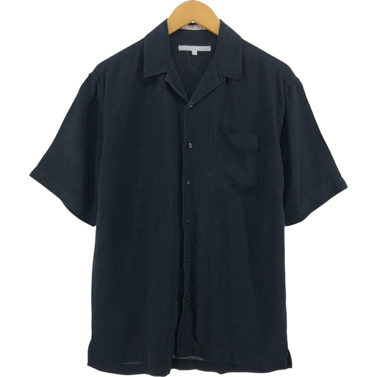 商品詳細 ブランド・PERRY ELLIS・ペリーエリス・ 特徴・オープンカラー・半袖・ボックスシャツ・ モデル/形状・半袖 オープンカラー シルクシャツ・ 素材・シルク:100%・ 色・ブラック系 黒色・ 柄・無地・ 生産国・中国製・ 年...