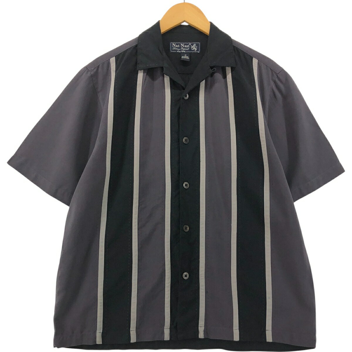 商品詳細 ブランド・NAT NAST・ナットナスト・ 特徴・半袖・オープンカラー・ボックスシャツ・ツートン・ モデル/形状・半袖 シルクシャツ・ 素材・シルク:70%・ビスコース:30%・ 色・ネイビー系 紺色・ 柄・無地・ 生産国・中国製...