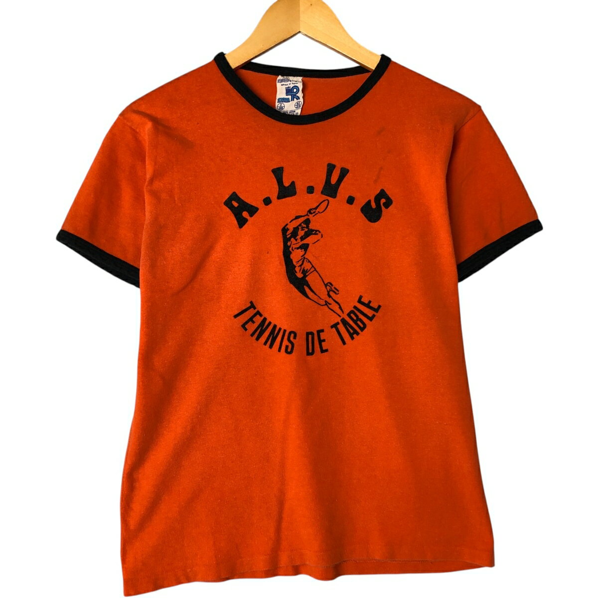 商品詳細 ブランド・KOPA HEURTEFEU・ 特徴・クルーネック(丸首)・半袖・ヴィンテージ・ モデル/形状・プリントTシャツ・ 素材・コットン:100%・ 色・オレンジ系・ブラック系 黒色・ 柄・プリント・ 生産国・フランス製・ 年...