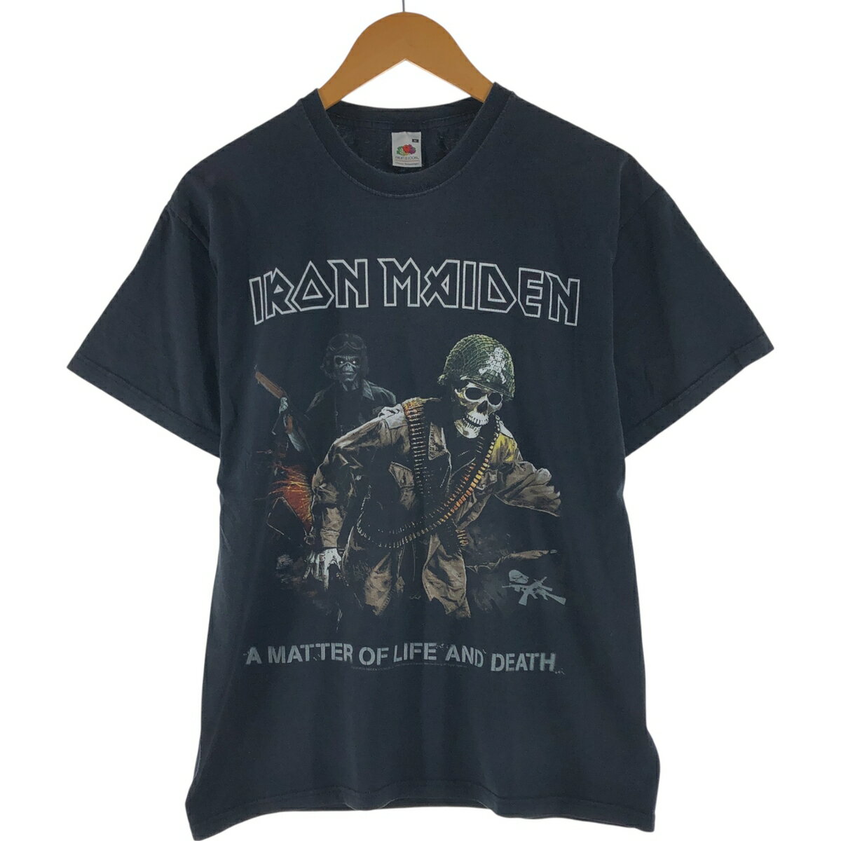 商品詳細 ブランド・FRUIT OF THE LOOM・フルーツオブザルーム・ 特徴・クルーネック(丸首)・半袖・メタル・両面プリント・ モデル/形状・IRON MAIDEN アイアンメイデン・バンドTシャツ バンT・ 素材・コットン:10...