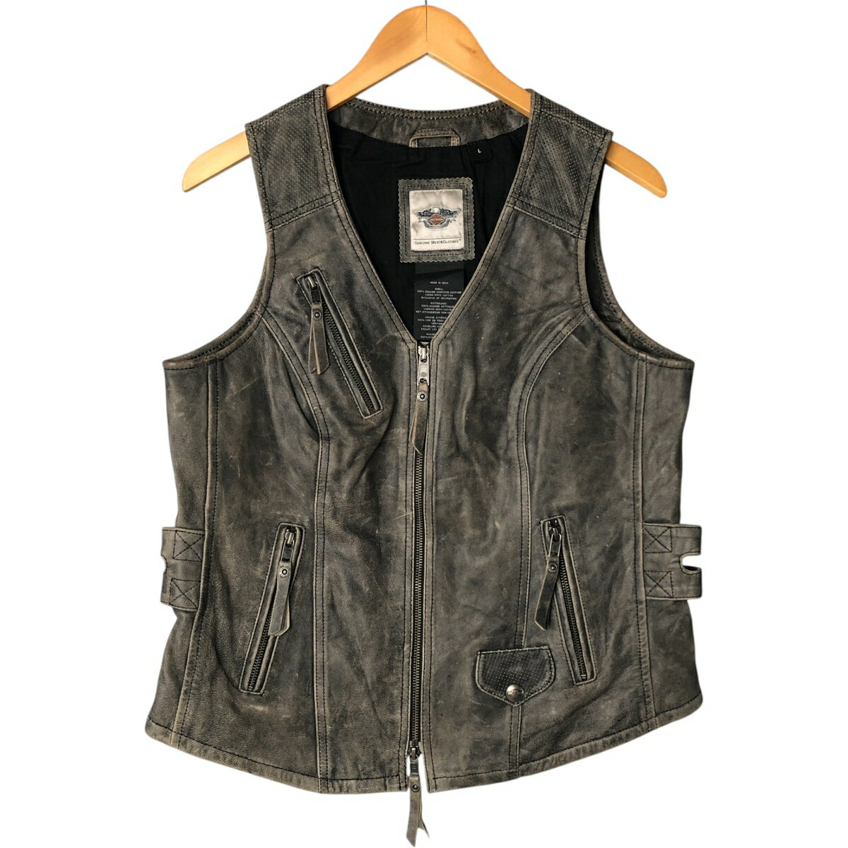 商品詳細 ブランド・Harley-Davidson・ハーレーダビッドソン・ 特徴・ジッパーフライ・短丈 ショート丈・雰囲気系ボロ・ モデル/形状・レザーベスト・ 素材・本革レザー・ 色・ブラック系 黒色・ 柄・刺繍・パッチ・ 生産国・インド...