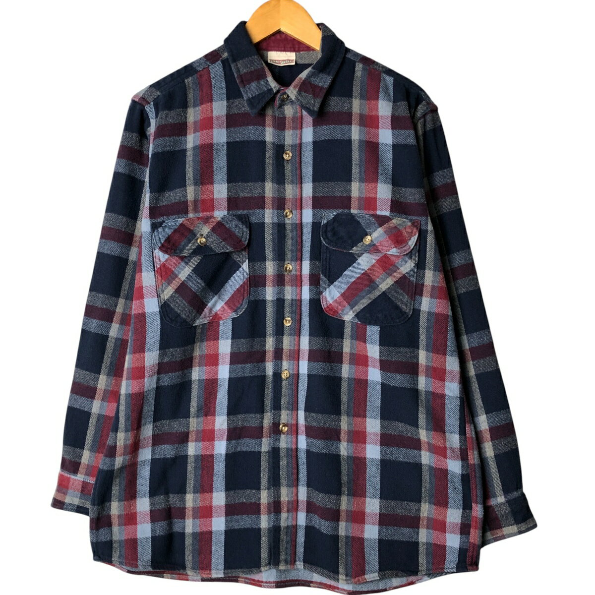 商品詳細 ブランド・FIELD&STREAM・フィールドアンドストリーム・ 特徴・レギュラーカラー・長袖・フラップポケット・ヴィンテージ・襟芯入り・ モデル/形状・長袖 ヘビーネルチェックシャツ・ 素材・不明・ 色・ネイビー系 紺色・レッド...
