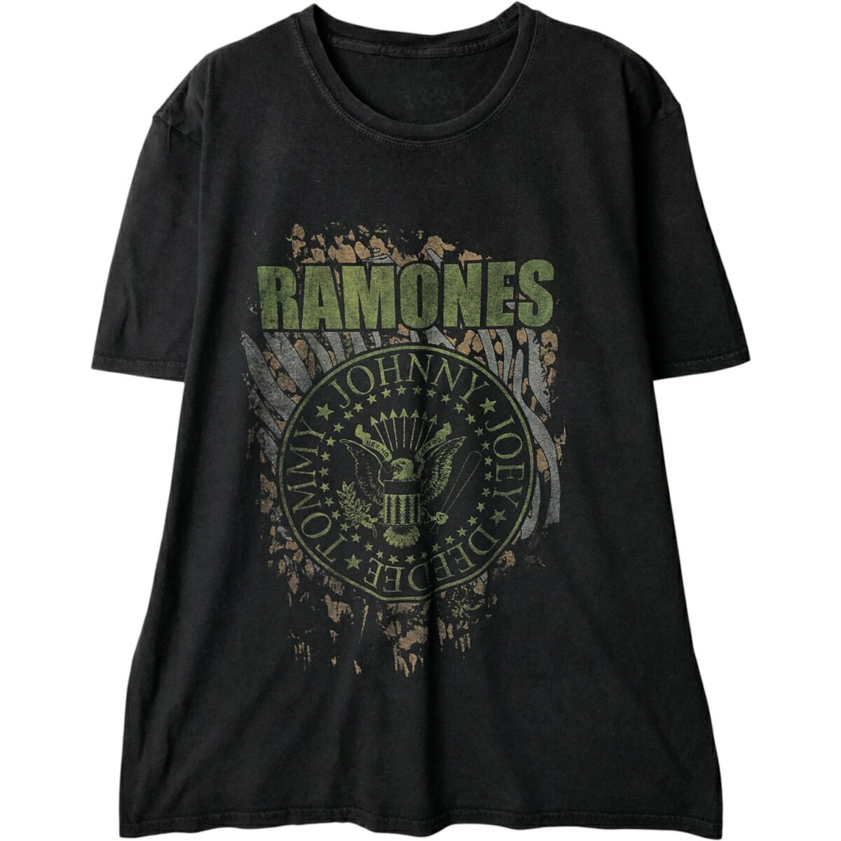 商品詳細 ブランド・UNKNOWN・ 特徴・クルーネック(丸首)・半袖・パンク・ モデル/形状・RAMONES ラモーンズ・バンドTシャツ バンT・ 素材・不明・ 色・ブラック系 黒色・ 柄・プリント・ 生産国・不明・ 年代 サイズ・メンズ...