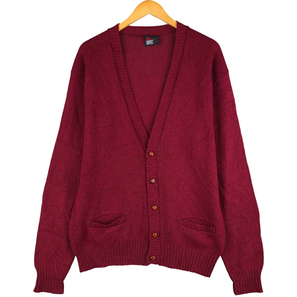 商品詳細 ブランド・ROBERT BRUCE・ 特徴・長袖・ヴィンテージ・ モデル/形状・ウールニットカーディガン・ 素材・不明・ 色・エンジ系 バーガンディ・ 柄・無地・ 生産国・USA製・ 年代・90年代・ サイズ・メンズL・表記サイズ...