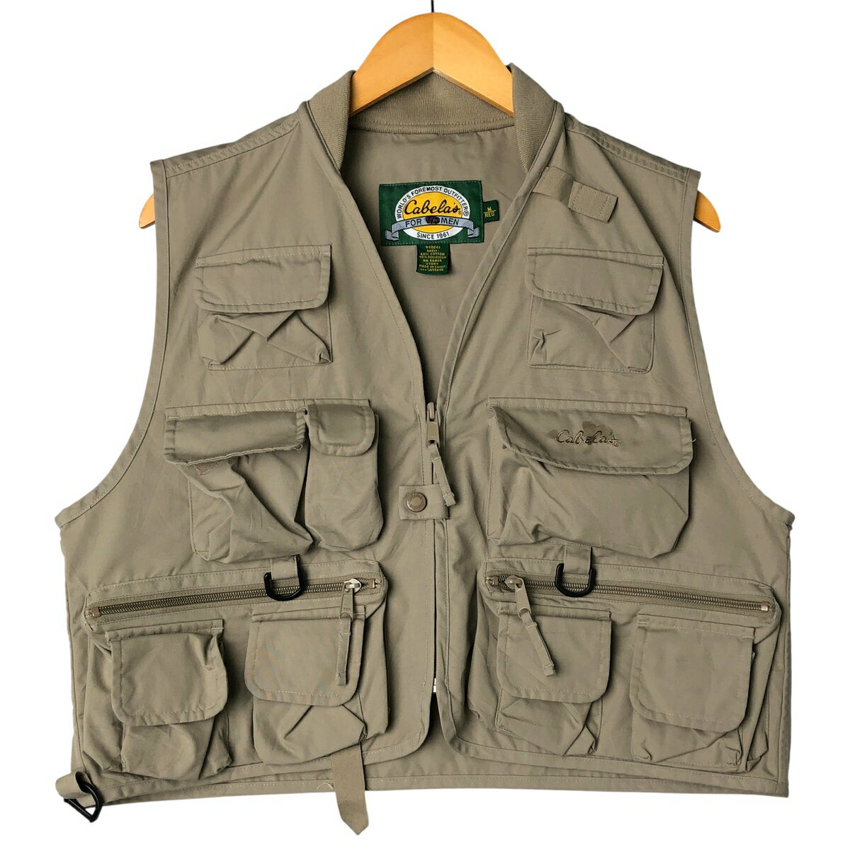 商品詳細 ブランド・Cabelas・カベラス・ 特徴・薄手・フルジップ・短丈 ショート丈・ゲームポケット・ヴィンテージ・ モデル/形状・フィッシングベスト・ 素材・コットン:60%・ポリエステル:40%・ 色・ベージュ系・グレー系 灰色・ ...