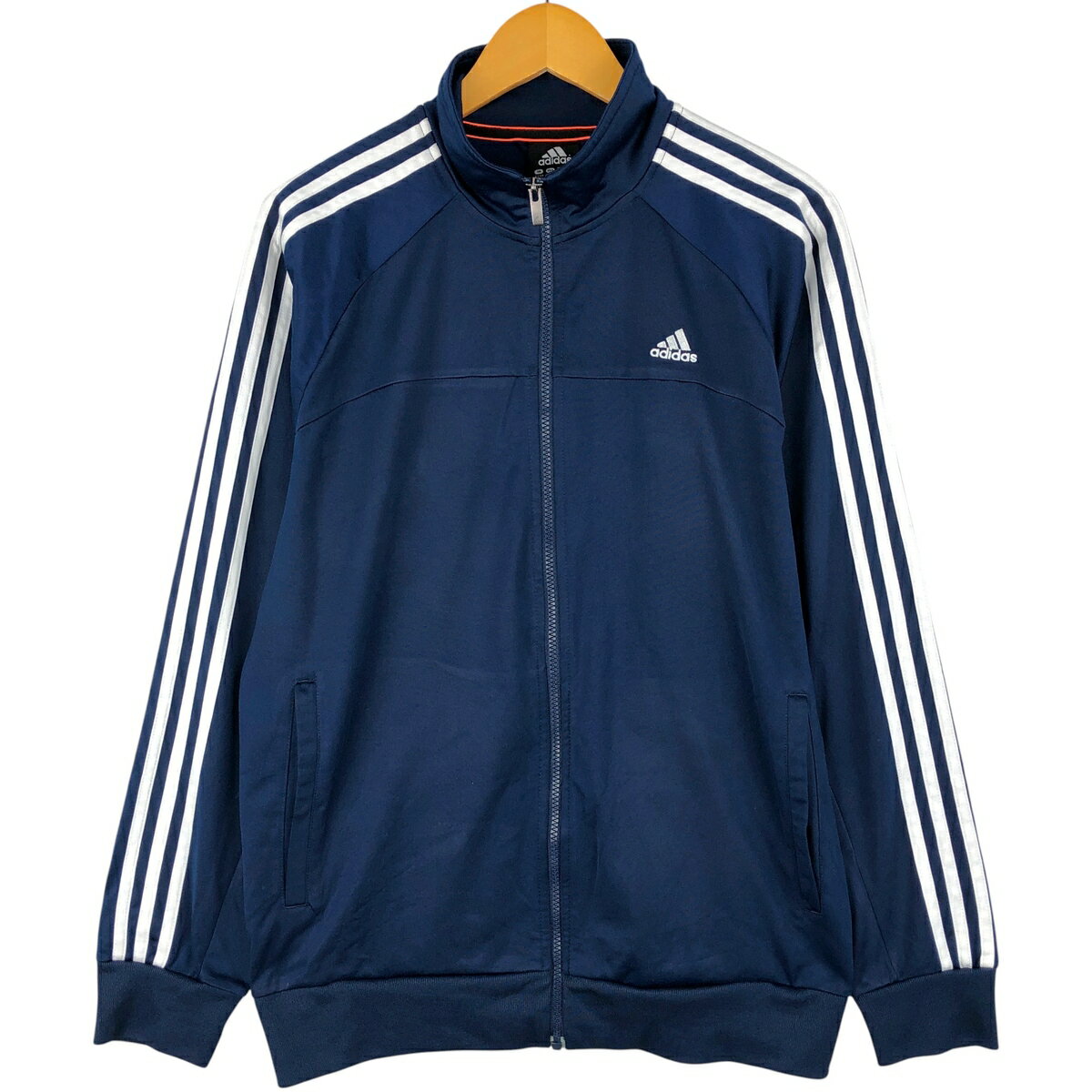 商品詳細 ブランド・adidas・アディダス・ 特徴・薄手・フルジップ・3本ライン・長袖・ラグランスリーブ・ モデル/形状・CLIMPLITE・ジャージ トラックジャケット・ 素材・ポリエステル:100%・ 色・ブルー系 青色・ 柄・ロゴ刺...