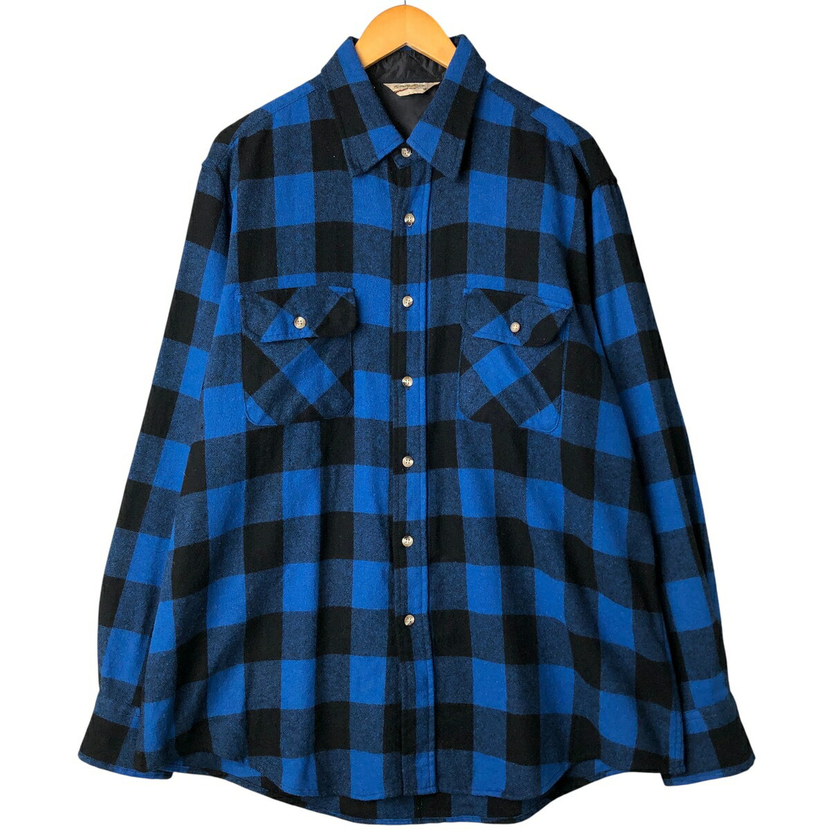 商品詳細 ブランド・Cabelas・カベラス・ 特徴・厚手・レギュラーカラー・長袖・フラップポケット・ヴィンテージ・ モデル/形状・ウールシャツ・ 素材・ウール:85%・ナイロン:15%・ 色・ブルー系 青色・ブラック系 黒色・ 柄・チェッ...