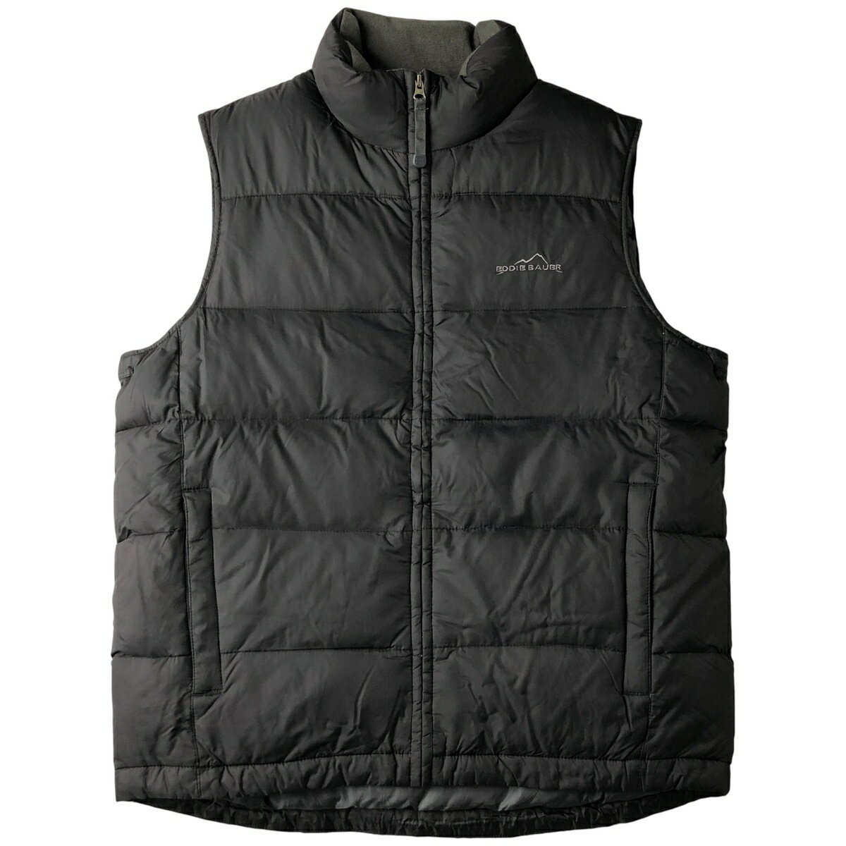 商品詳細 ブランド・Eddie Bauer・エディーバウアー・ 特徴・厚手・フルジップ・ モデル/形状・グースダウンベスト・ 素材・ナイロン:100%・グースダウン(インサレーション)・ 色・ブラック系 黒色・ 柄・無地・ロゴ刺繍・ 生産国...