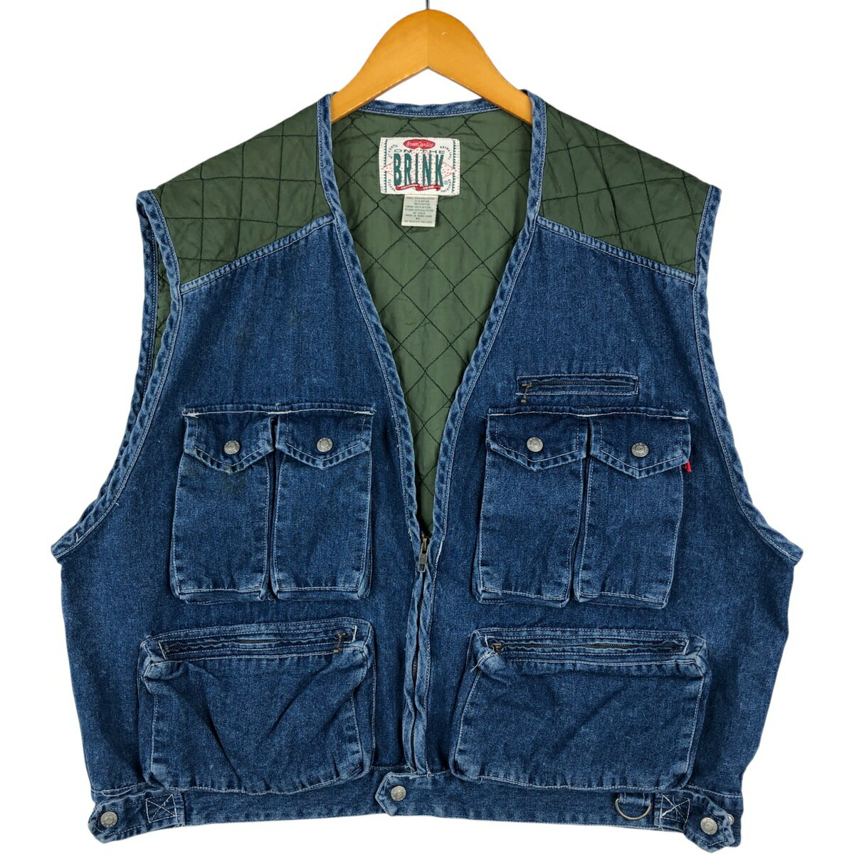 商品詳細 ブランド・ON THE BRINK・ 特徴・薄手・ジッパーフライ・中綿入り・キルティング・キルティングライナー・ モデル/形状・デニム フィッシングベスト・ 素材・コットン:46%・レーヨン:31%・ポリエステル:23%・ポリエス...