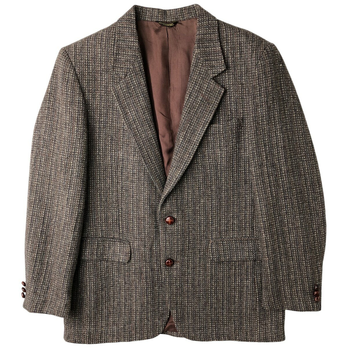 商品詳細 ブランド・Ardsley・ 特徴・厚手・2B 2つボタン・肩パットあり・センターベント・総裏・ モデル/形状・テーラードジャケット・ 素材・不明・ 色・ブラウン系 茶色・ 柄・無地・ 生産国・不明・ 年代 サイズ・メンズS・表記サ...