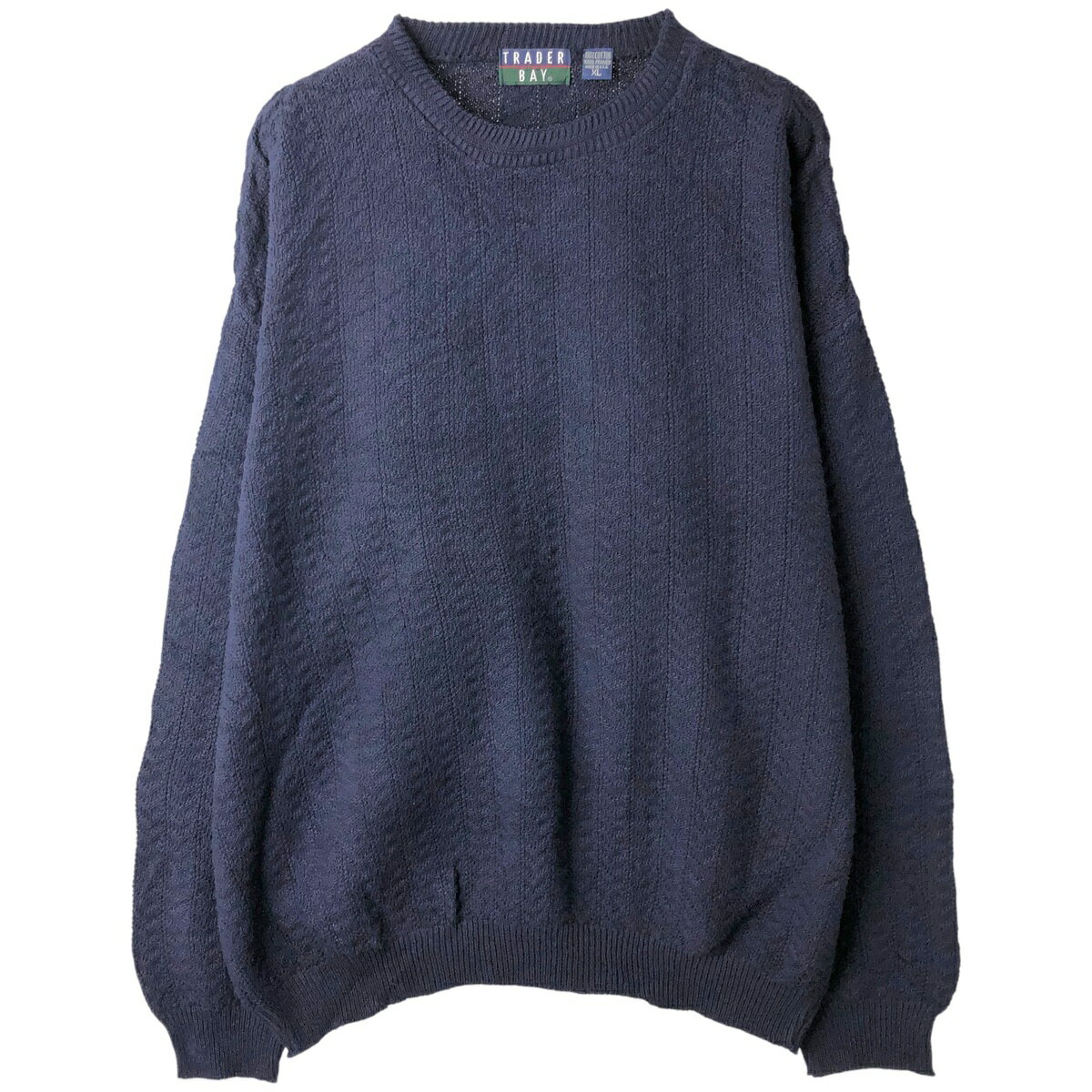 商品詳細 ブランド・TRADER BAY・ 特徴・長袖・クルーネック(丸首)・ヴィンテージ・ モデル/形状・コットンニットセーター・ 素材・コットン:100%・ 色・ネイビー系 紺色・ 柄・無地・ 生産国・USA製・ 年代・90年代・ サイ...