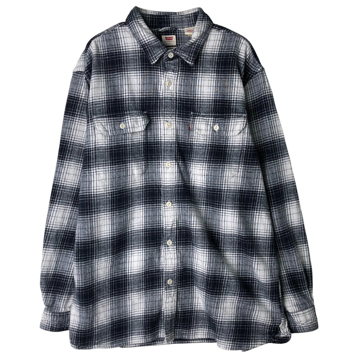 商品詳細 ブランド・Levi's・リーバイス・ 特徴・厚手・長袖・レギュラーカラー・フラップポケット・ モデル/形状・RELAXED・長袖 ライトネルチェックシャツ・ 素材・コットン:100%・ 色・ブラック系 黒色・ホワイト系 白色・ 柄...