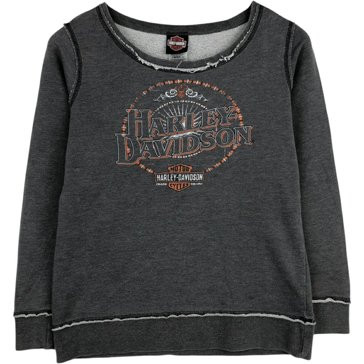 商品詳細 ブランド・Harley-Davidson・ハーレーダビッドソン・ 特徴・クルーネック(丸首)・長袖・短丈 ショート丈・ モデル/形状・アドバタイジング スウェットシャツ トレーナー・ 素材・コットン:75%・ポリエステル:25%・...