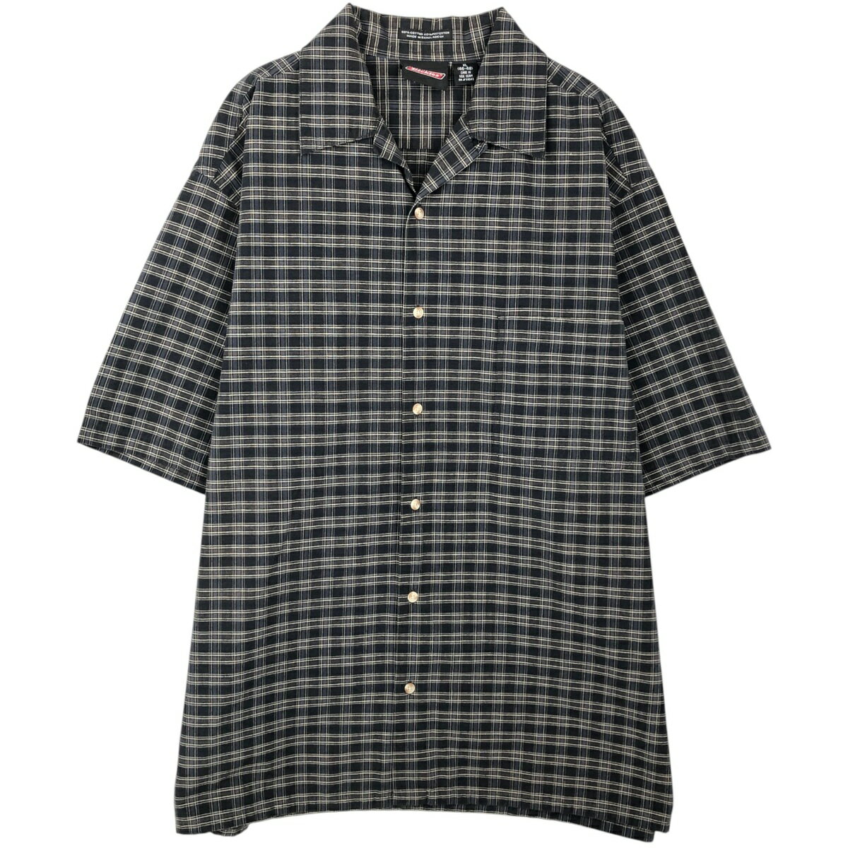 商品詳細 ブランド・Dickies・ディッキーズ・ 特徴・オープンカラー・半袖・ボックスシャツ・ モデル/形状・半袖 ワークシャツ・ 素材・コットン:60%・ポリエステル:40%・ 色・ネイビー系 紺色・ 柄・チェック柄・ 生産国・バングラ...