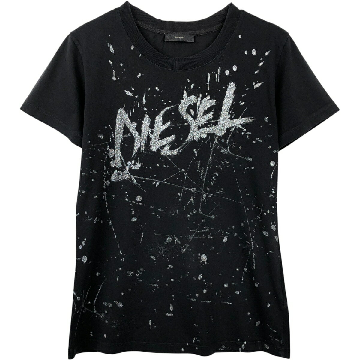商品詳細 ブランド・DIESEL・ディーゼル・ 特徴・クルーネック(丸首)・半袖・大判プリント・ラメプリント・ モデル/形状・半袖 ロゴTシャツ・ 素材・コットン:100%・ 色・ブラック系 黒色・ 柄・プリント・ 生産国・インド製・ 年代...