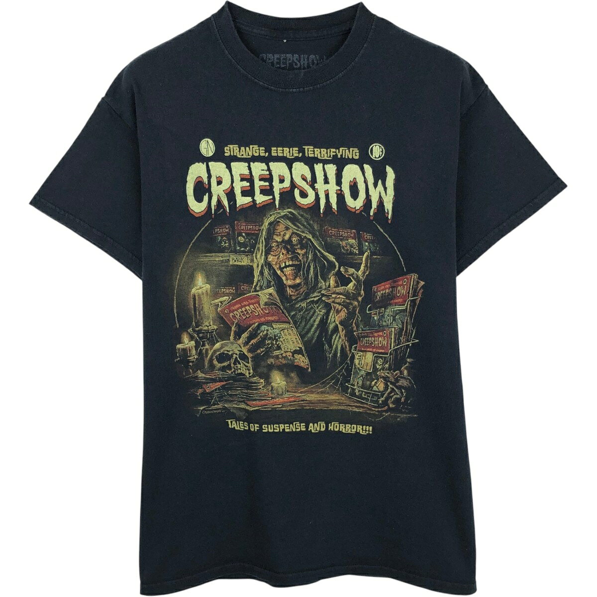商品詳細 ブランド・UNKNOWN・ 特徴・クルーネック(丸首)・半袖・シングルステッチ・ モデル/形状・CREEPSHOW クリープショー・映画 ムービーTシャツ・ 素材・コットン:100%・ 色・ブラック系 黒色・ 柄・プリント・ 生産...