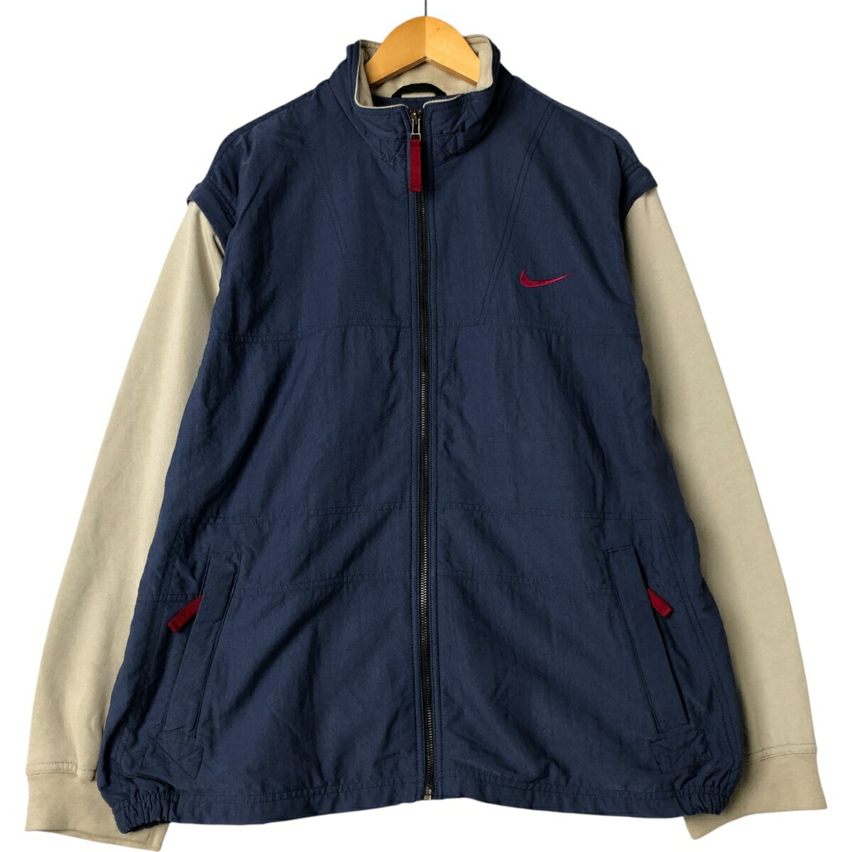 商品詳細 ブランド・NIKE・ナイキ・ 特徴・フルジップ・長袖・バックロゴ・2WAY・ヴィンテージ・ モデル/形状・ジップアップジャケット・ 素材・不明・ 色・ネイビー系 紺色・ベージュ系・ 柄・刺繍・パッチ・ 生産国・インドネシア製・ 年...