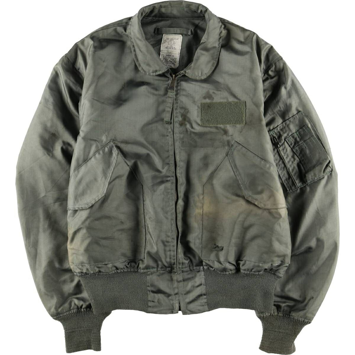 商品詳細 ブランド・UNKNOWN・ 特徴・厚手・米軍実品・フルジップ・長袖・ヴィンテージ・ モデル/形状・JACKET FLYER'S CWU-36/P・ミリタリー フライトジャケット・ 素材・ノーメックス:100%・ 色・カーキ系・ 柄...