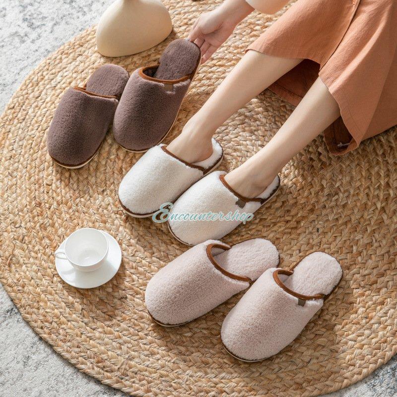 （検索用：ファーサンダル レディース ヒールサンダル 厚底 歩きやすい クロスミュール ミュールサンダル 夏 秋 冬 ウェッジソール 靴 sandal もこもこ 7cm ファーサンダル レディース フラットサンダル スリッパ ミュール ぺた...