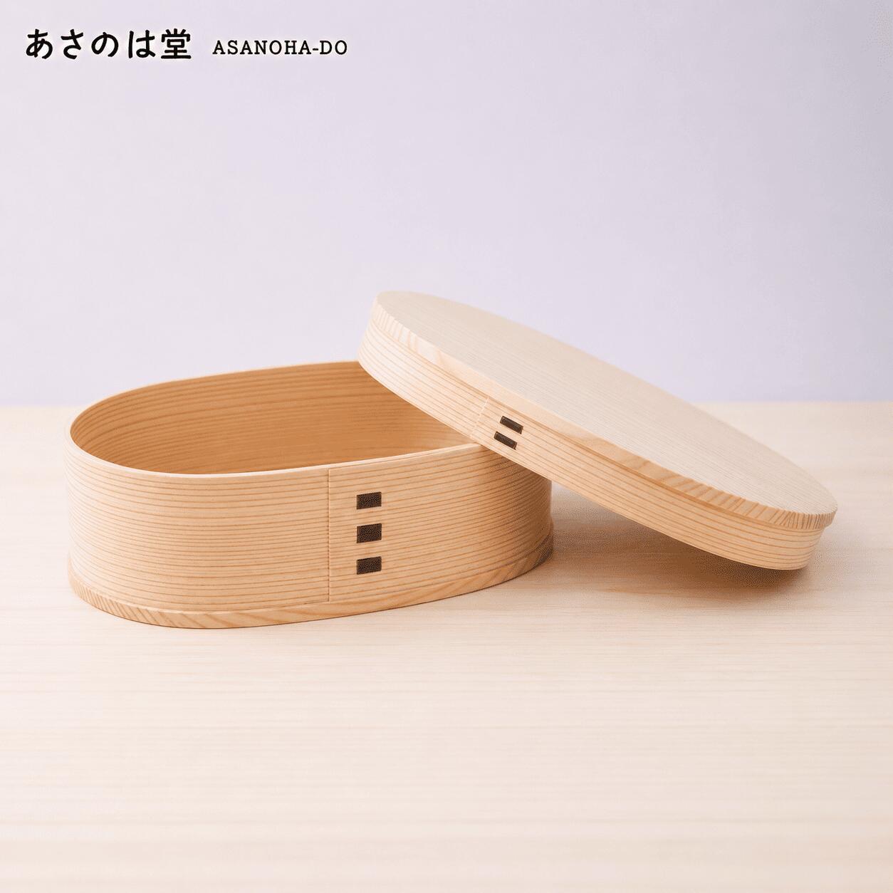 商品詳細 生産地 秋田県大館市 素材 秋田杉 サイズ 縦18.8×横12×厚さ5.8cm 重さ 120g 容量 640ml 使用上のご注意 ・強い衝撃は破損につながりますのでご注意ください。使用中に表面の塗装皮膜を箸等で強く傷つけると水アカ...