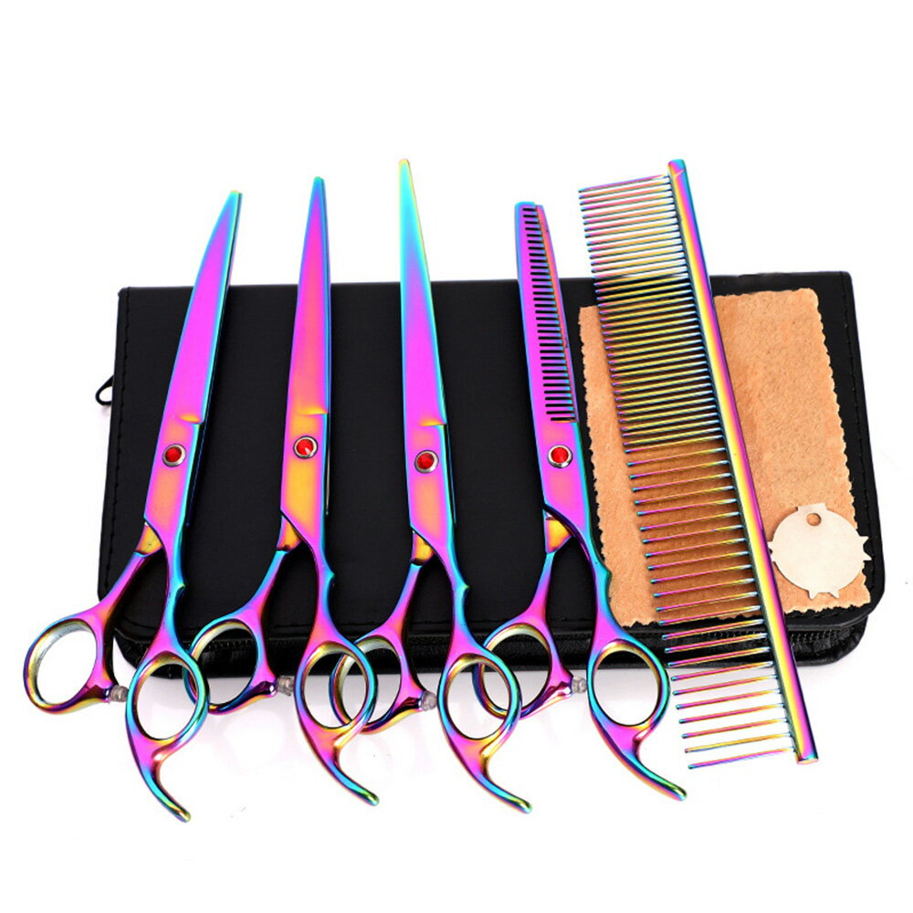 ハサミの先端はわざと丸い設計で、作業時によく人とペットを保護出来、ワンちゃんが急に動いても傷つきません、安全で自分も安心して使います。小さいな力で大量の毛をカットのを実現ために、刃を工夫して、切れ味がよく出来、僅か一本の毛でも、スパッとカッ...