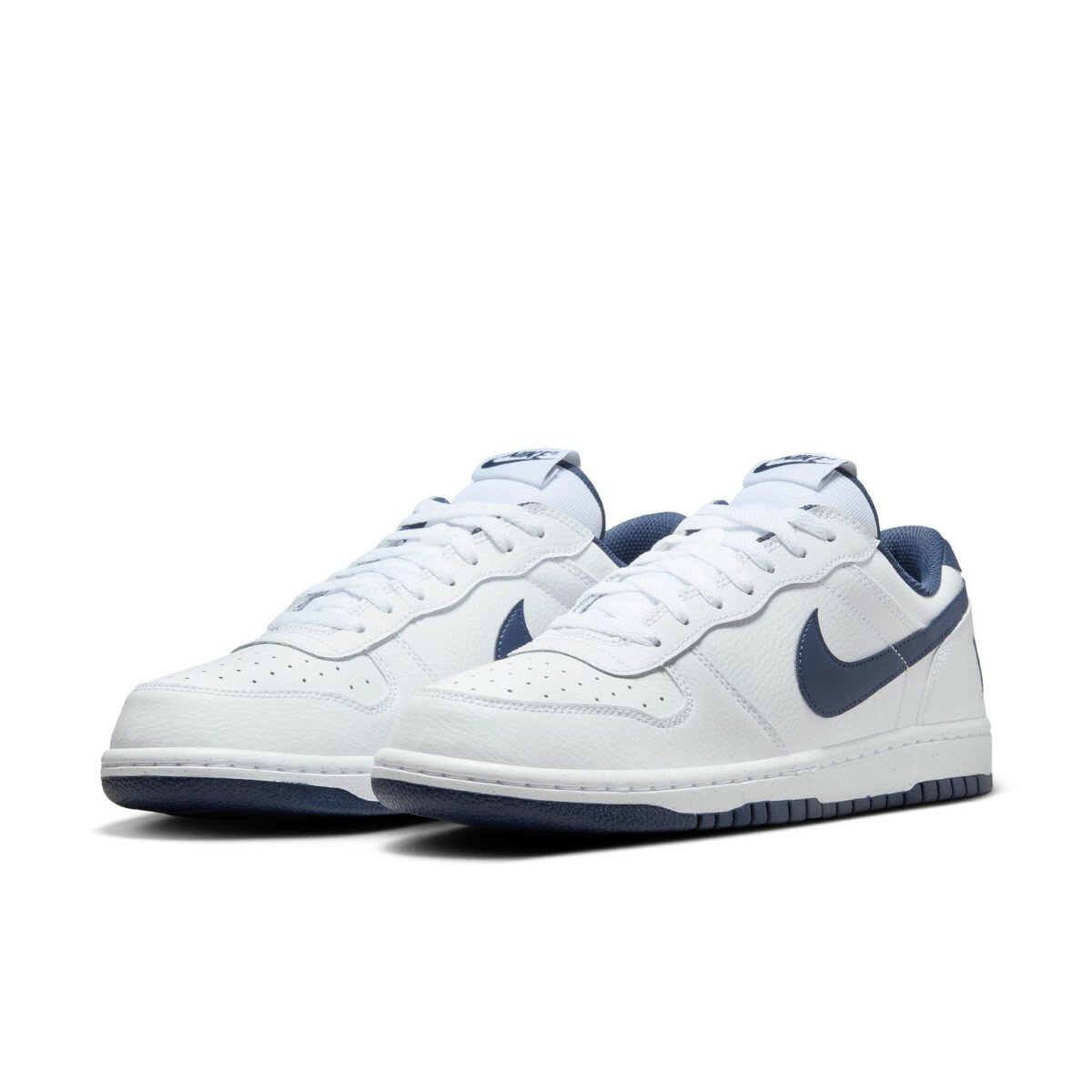 ■NIKE BIG NIKE LOW/ナイキ ビッグナイキ LOW ナイキ ビッグ LOWは、レザーのアッパーとステッチを施したオーバーレイで、洗練されたスタイルを演出します。 本革と合成皮革のアッパーで耐久性を強化。 ラバーアウトソールが...