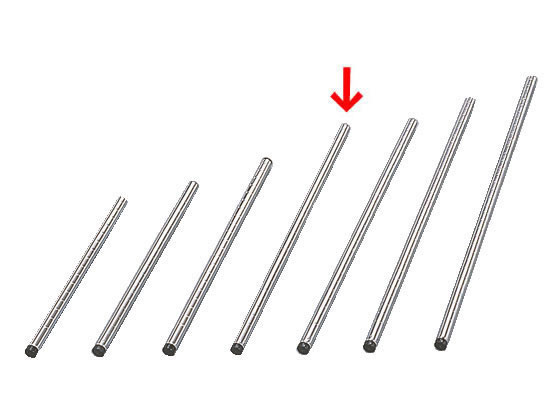 【仕様】ポール直径25mm専用ポールです。サビを防ぎ、美しさを保つニッケルメッキ×クロームメッキ加工です。※ポール同士の連結はできません。●レギュラータイプ用●サイズ：長さ700mm●材質：スチール（クロームメッキ仕上）●付属品：アジャスタ...