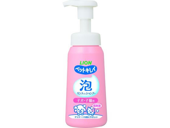 【商品説明】泡で出るから液だれしにくく、顔まわりも洗いやすい。洗浄成分の100％が植物生まれ。コラーゲン配合。デリケートな子犬子猫の皮ふ・被毛のうるおいを残しながら洗える。ふんわりなめらかな仕上がり。弱酸性、無着色、アルコール無添加。やさし...