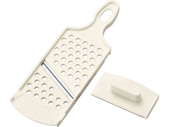 【商品説明】大根や山芋などのおろしに！キュウリや玉ねぎのスライスやキャベツの千切りに！しょうがや生わさびなどの薬味おろしに！小さくなった野菜もホルダー付で扱いやすい！【仕様】●サイズ：外寸幅93×全長272×H37mm●材質：ポリスチレン●...