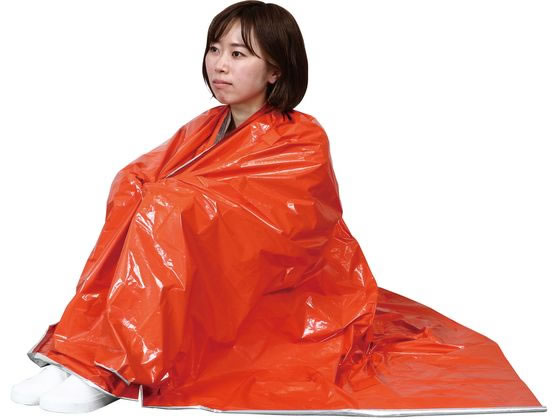 【商品説明】避難所などの共有スペースでも安心して使える静音仕様の防寒シートです。通常のアルミシートよりカサカサ音が抑えられており、人目や周囲が気になる場面でも快適に使用できます。アルミ素材が体温をしっかり反射し、冷気・風・雨による体温低下を...