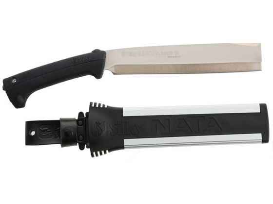 【商品説明】林業からアウトドアまでオールラウンダー。木柄ナタに比べて、手の衝撃を60％軽減するゴムグリップ。刃が抜ける心配が無く、工具なしで手軽にブレード（替刃）交換できるゲンキグリップを採用。【仕様】●サイズ：収納時：460×125×45...