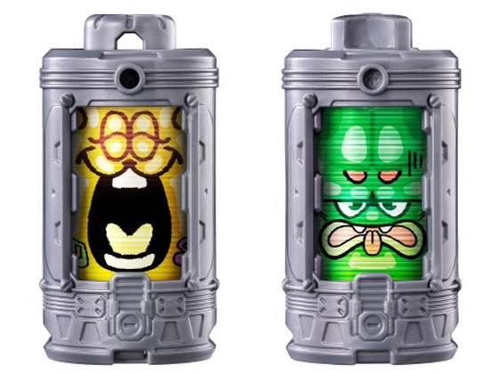 【商品説明】『超宇宙刑事ギャバン　インフィニティ』にて登場する電池型アイテム「エモルギア」のセット第4弾です。カンキーエモルギーは天面パーツを押すことで絵柄が3種類にチェンジ、ヤーダエモルギーは天面パーツを回転させることで絵柄が2種類にチェ...