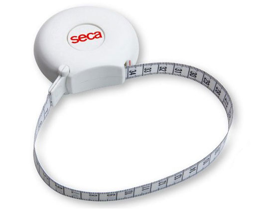 【仕様】●測定範囲（mm）：0〜2050●最小目盛：1mm●本体サイズ：φ70×22mm●重量：55g●型番：seca201●生産国：中国【検索用キーワード】seca201　その他計測用具　8−1966−01人体の湾曲にフィットするように人...