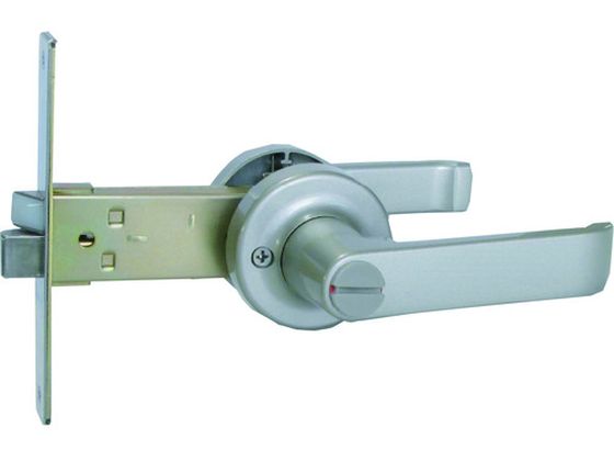 【商品説明】●ドアノブからレバーハンドルに取り替えることができます。バリアフリー対応に最適です。●暗闇でもキーの差込口をわかりやすくする蓄光シール付きです。●従来取付いていた丸座の跡を隠すことができるΦ77mmのエスカッション付きです。●レ...