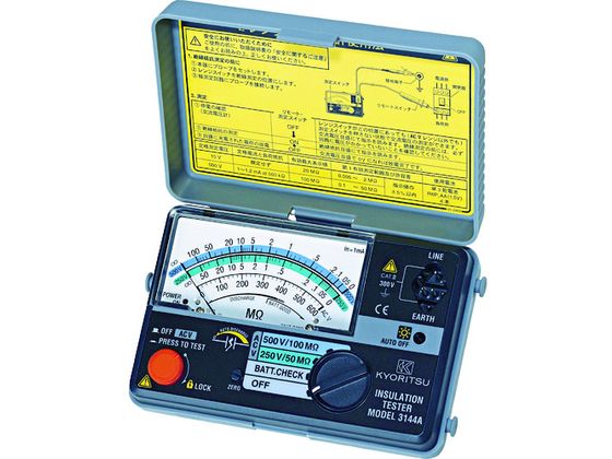 【商品説明】●小型、軽量2レンジメガです。●電圧レンジ別に色分けをした、見やすいスケール目盛りです。●測定スイッチを手元で操作可能なリモートスイッチ付測定プローブ標準装備です。●CE規格品です。●JISC1302：2002準拠品です。●25...