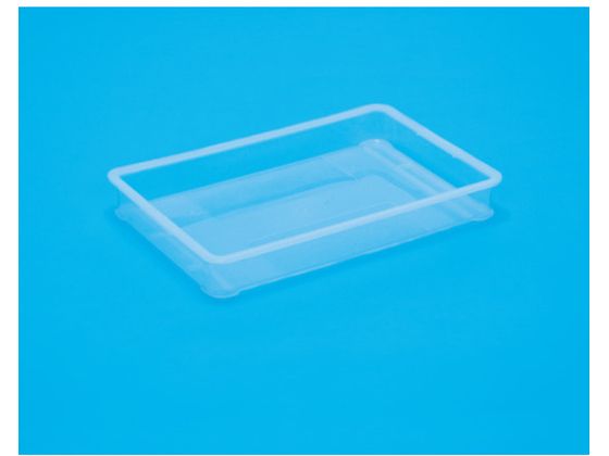 【仕様】●型番：SKBAN-OGATA-B-TM●色：透明　●容量（L）：16．9　●外形寸法（mm）間口：643　●外形寸法（mm）奥行：417　●外形寸法（mm）高さ：90　●有効内寸（mm）間口：599　●有効内寸（mm）奥行：373...