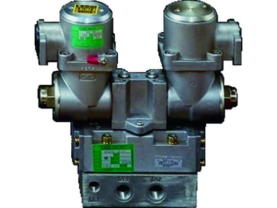 【仕様】●型番：4F510E-10-TP-AC200V●接続口径：Rc3／8　●電源（V）：AC200　●使用流体：空気　●音速コンダクタンス（C［dm［［の3乗］］／（S・bar）］）：10　●周囲温度（℃）：−10〜60（凍結なきこと）...